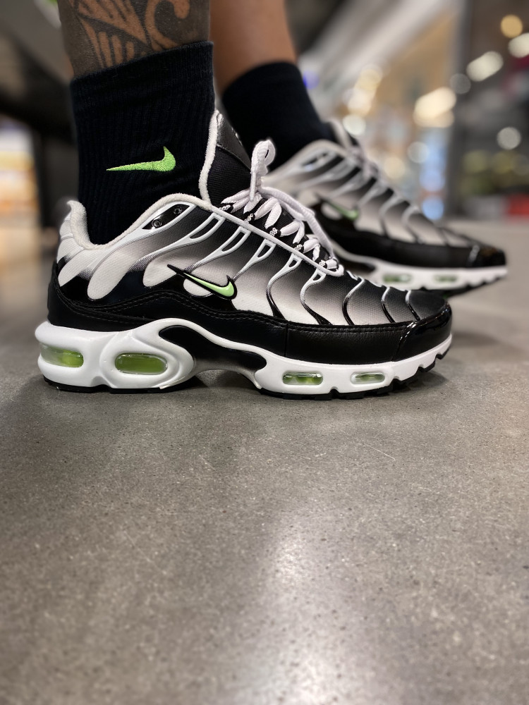 TÊNIS NIKE TN PLUS - Lion Store