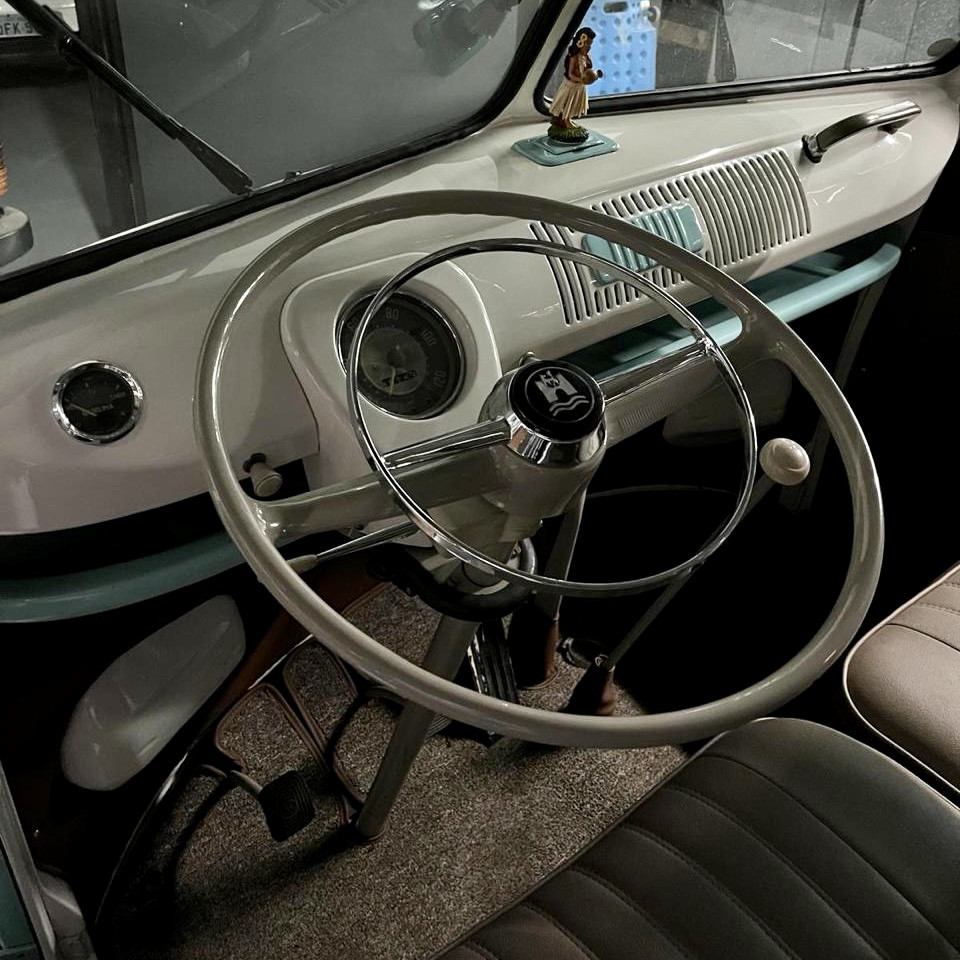 Kombi Corujinha 1973 - AircooledSales