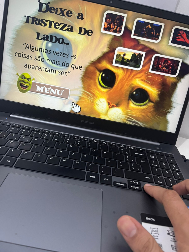 GAME SHREK - O OGRO ESTUDIOSO - AJUDA COM AS LETRAS