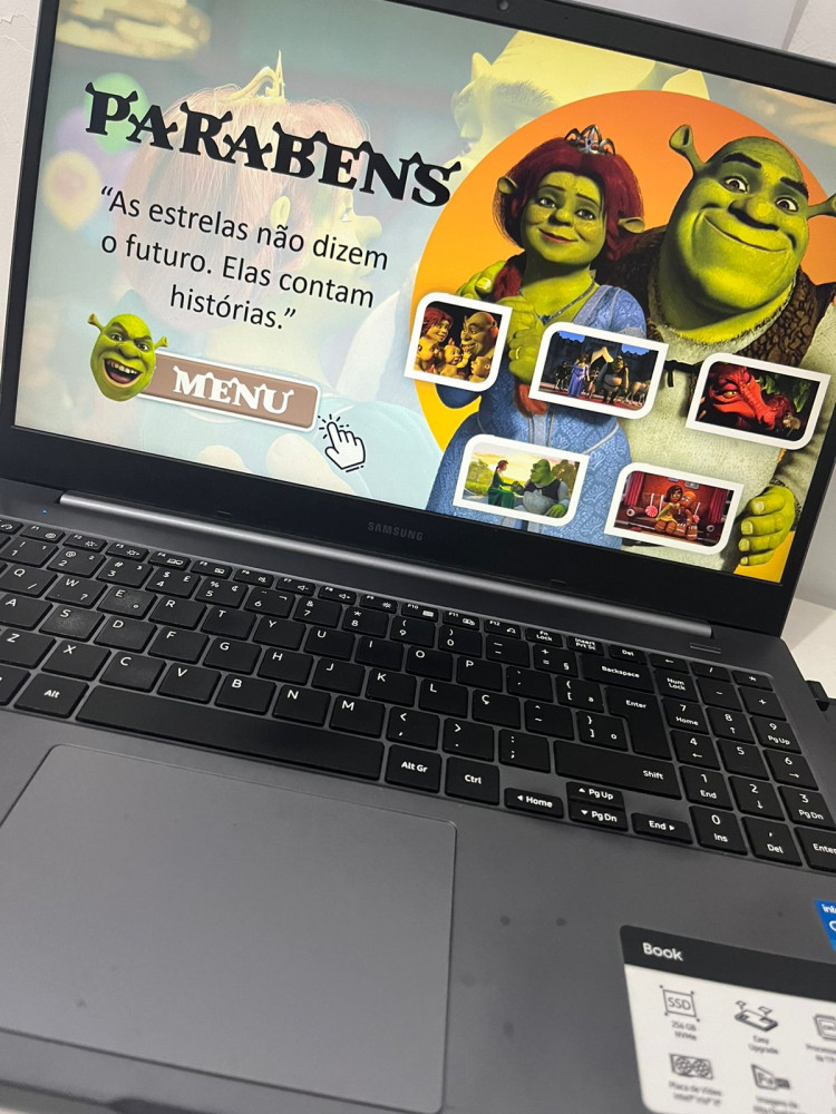 GAME SHREK - O OGRO ESTUDIOSO - AJUDA COM AS LETRAS