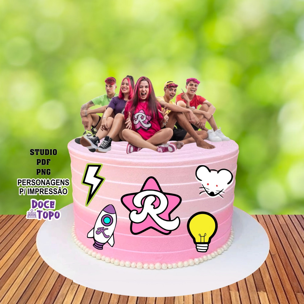 Topo de Bolo Emilly Vick 01 Studio/PDF/PNG - Doce Topo